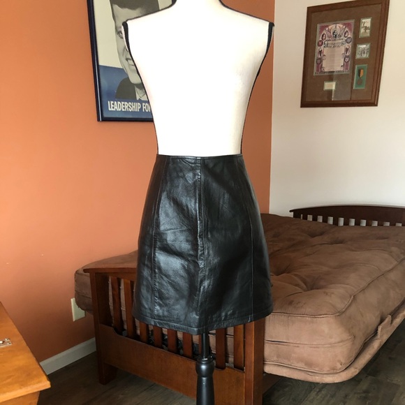 Wilsons Leather | Skirts | Vintage Wilsons Leather Black Mini Skirt ...